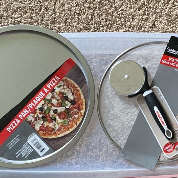 Kitchen | New Pizza Pan Pizza Cutter Splatter Screen | Poshmark